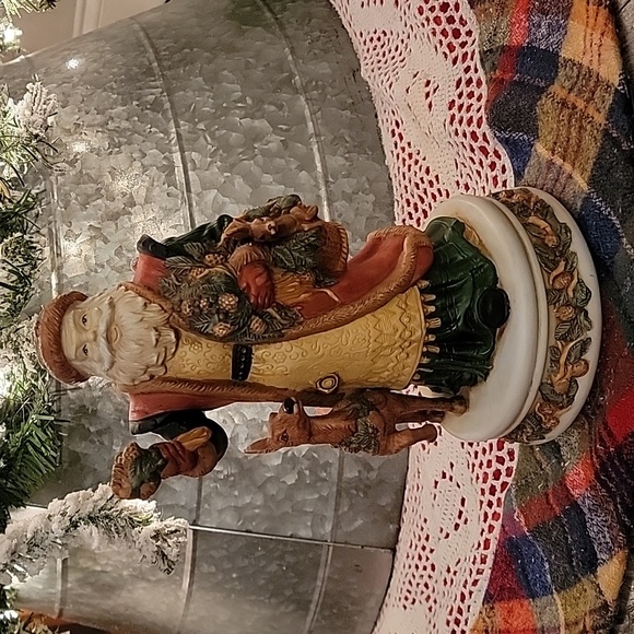 House of Lloyd | Holiday | Housebof Lloyd Woodland Nicholas Music Box ...